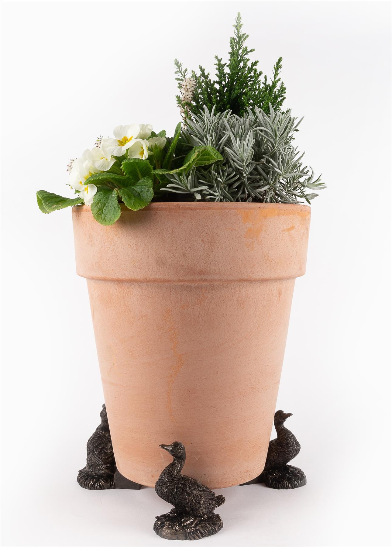 Aylesbury Duck Plant Pot Feet – Set of 3 - Jardinopia Ltd