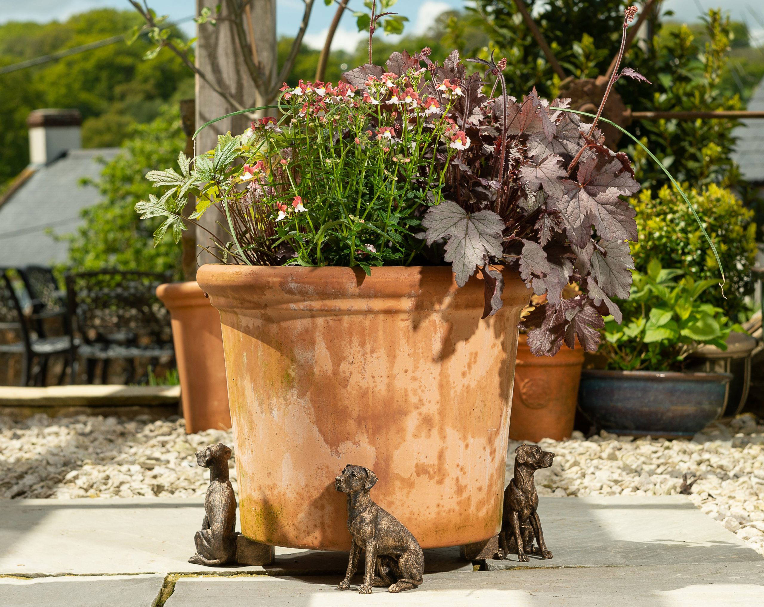 Great Dane Plant Pot Feet – Set of 3 – Jardinopia Ltd