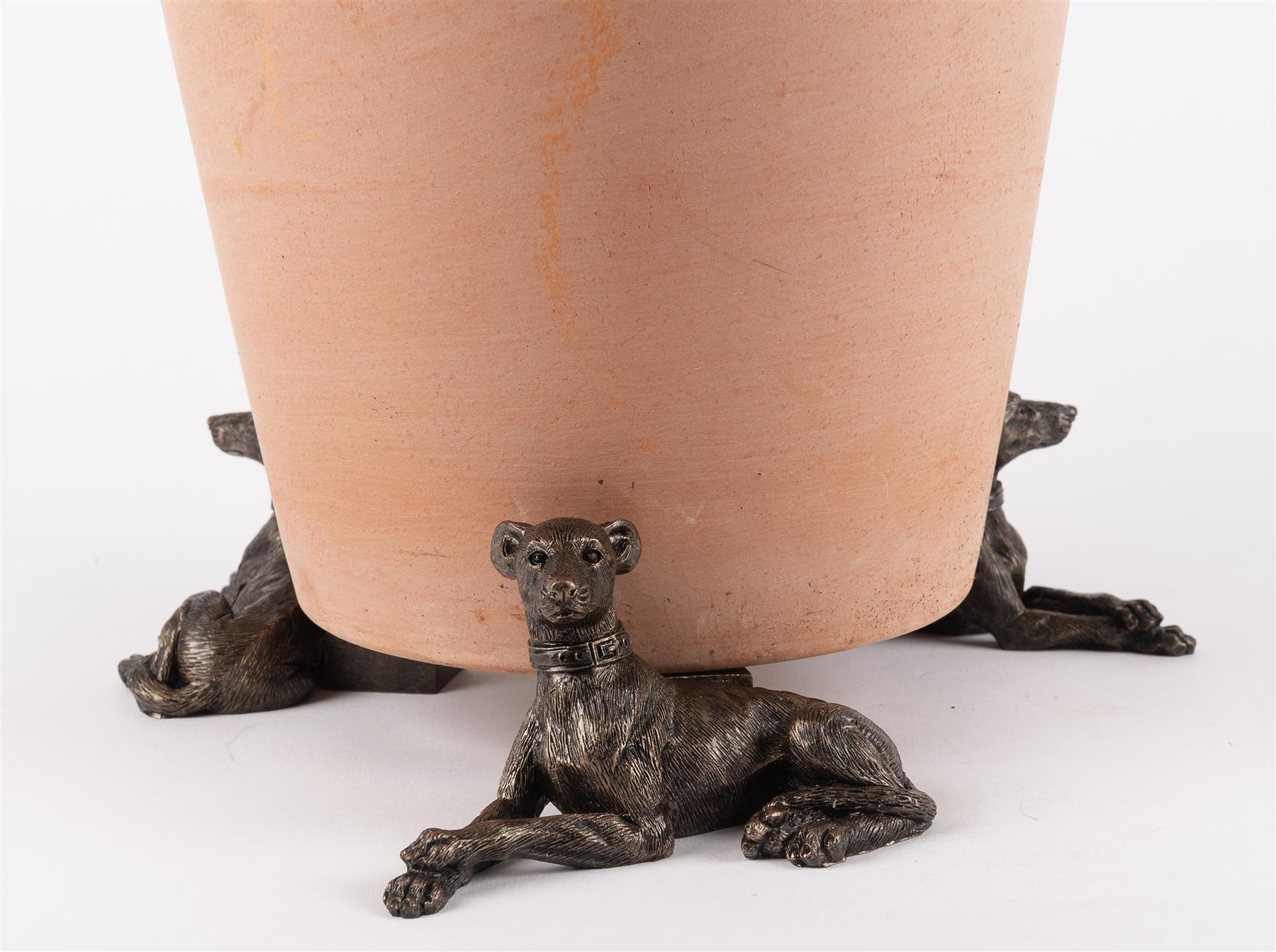 Greyhound Plant Pot Feet – Set of 3 - Jardinopia Ltd