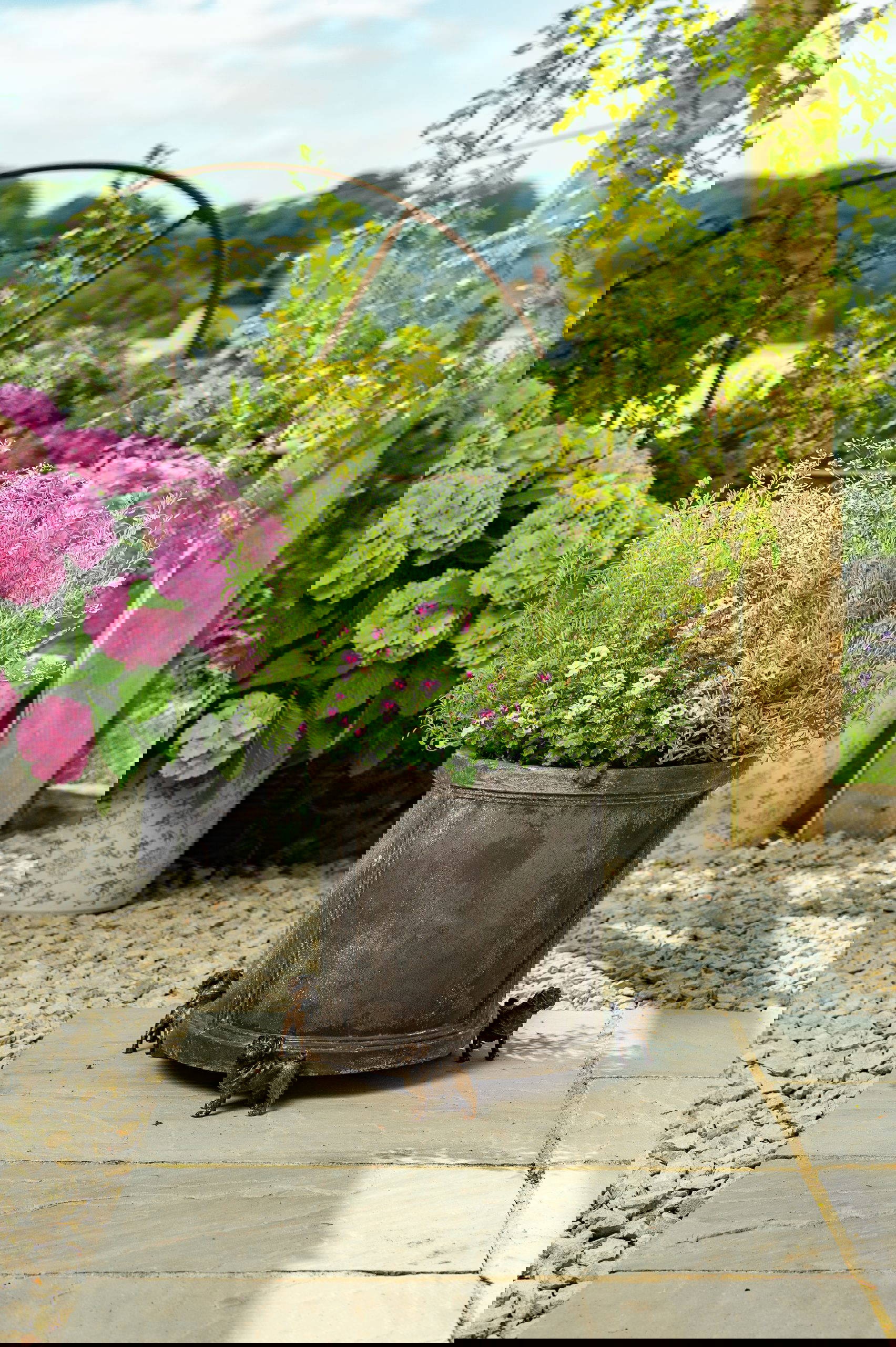 Pug Potty Feet and Pot Buddy – Jardinopia Ltd